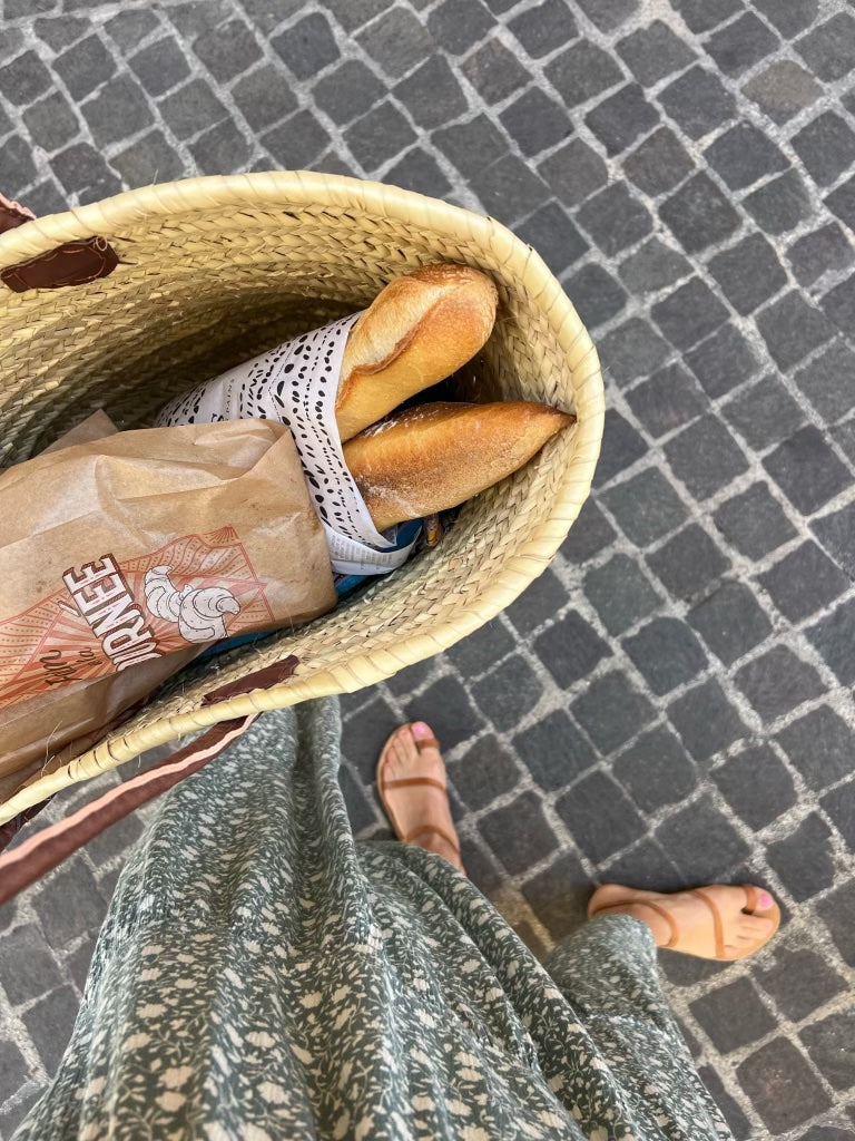 Travel HACKS you need to know about!– CARLY JEAN LOS ANGELES