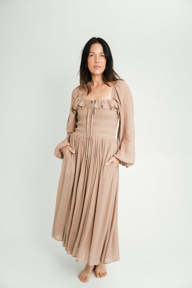 Adeline Smocked Dress– CARLY JEAN LOS ANGELES