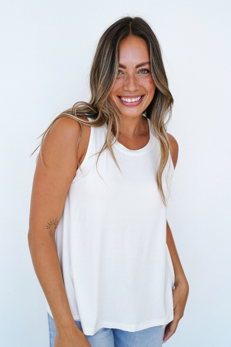 CJ's Favorite Scoop Neck Tank– CARLY JEAN LOS ANGELES