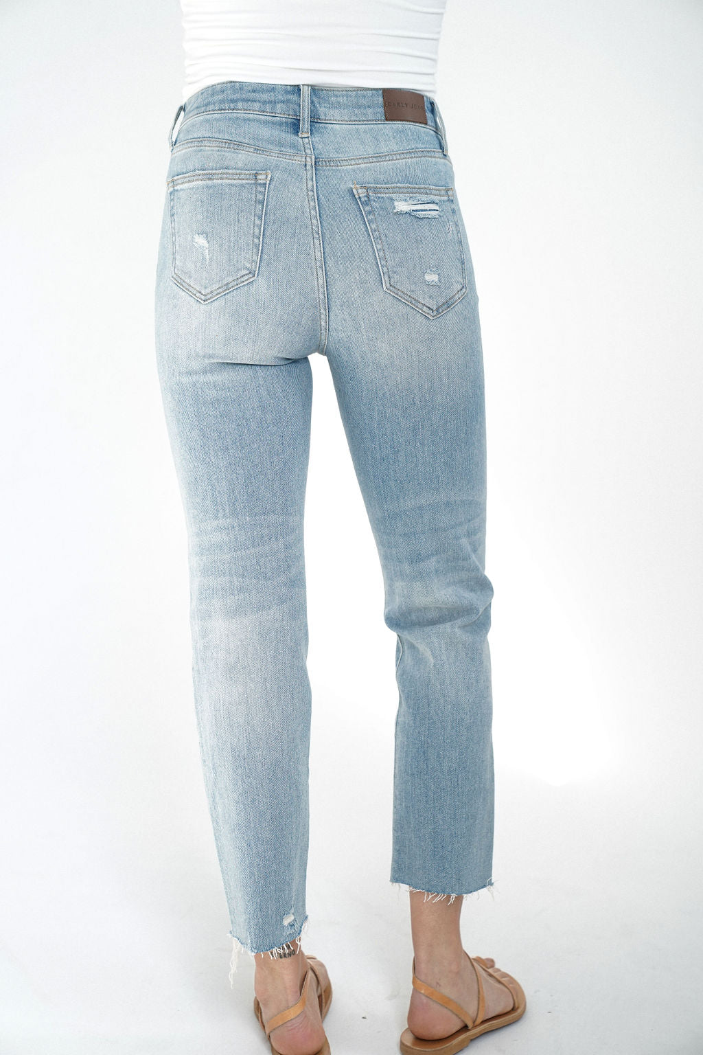 Chrissy Distressed Straight Leg Jeans– CARLY JEAN LOS ANGELES
